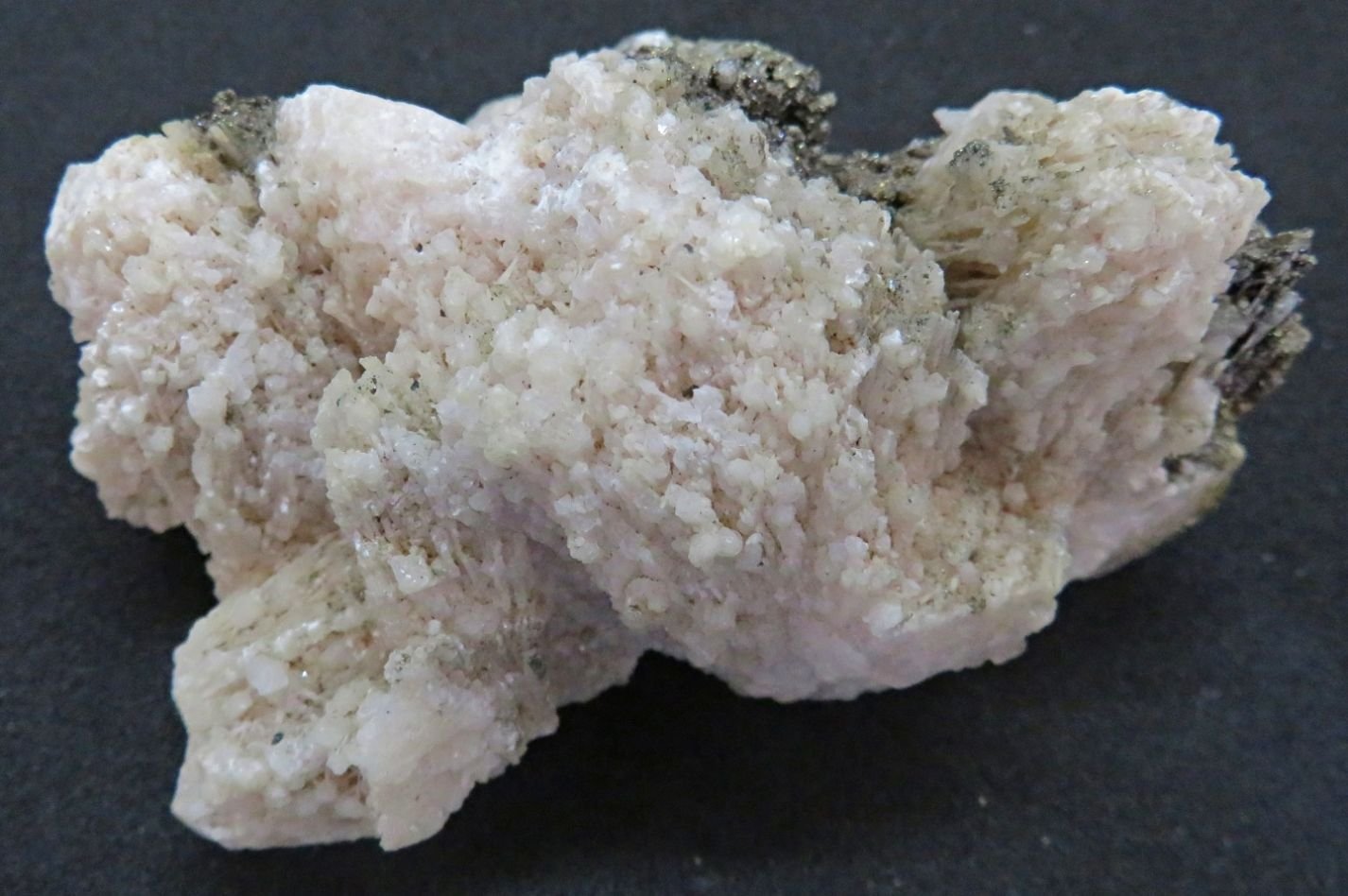 Pyrite, Kutnohorite/Calcite, Broken Hill