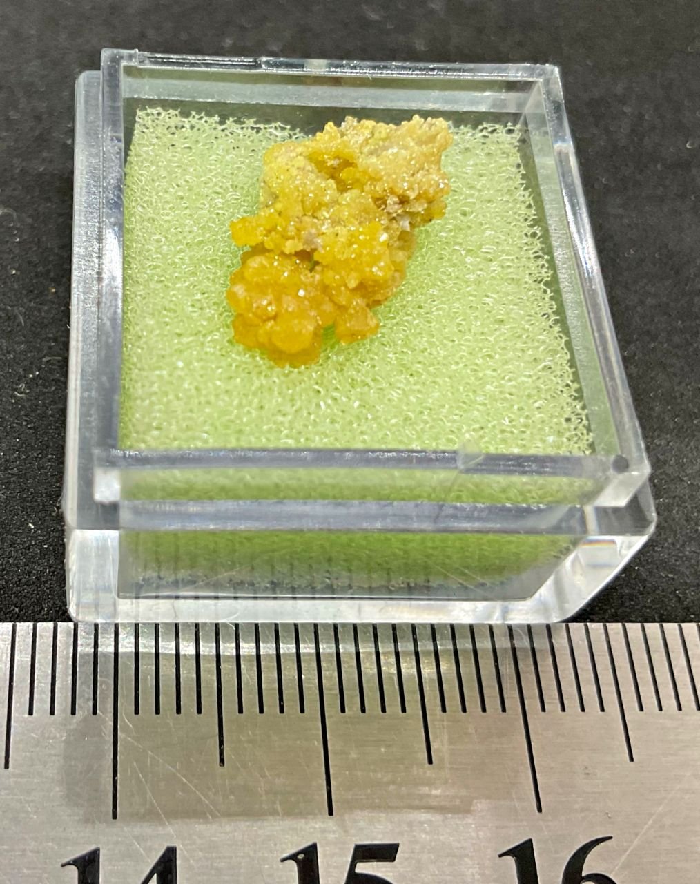 SOLD Pyromorphite, Broken Hill (stock code F10J2307)